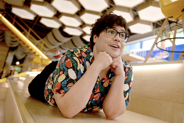 Harvey Guillén – Metro Comic Con
